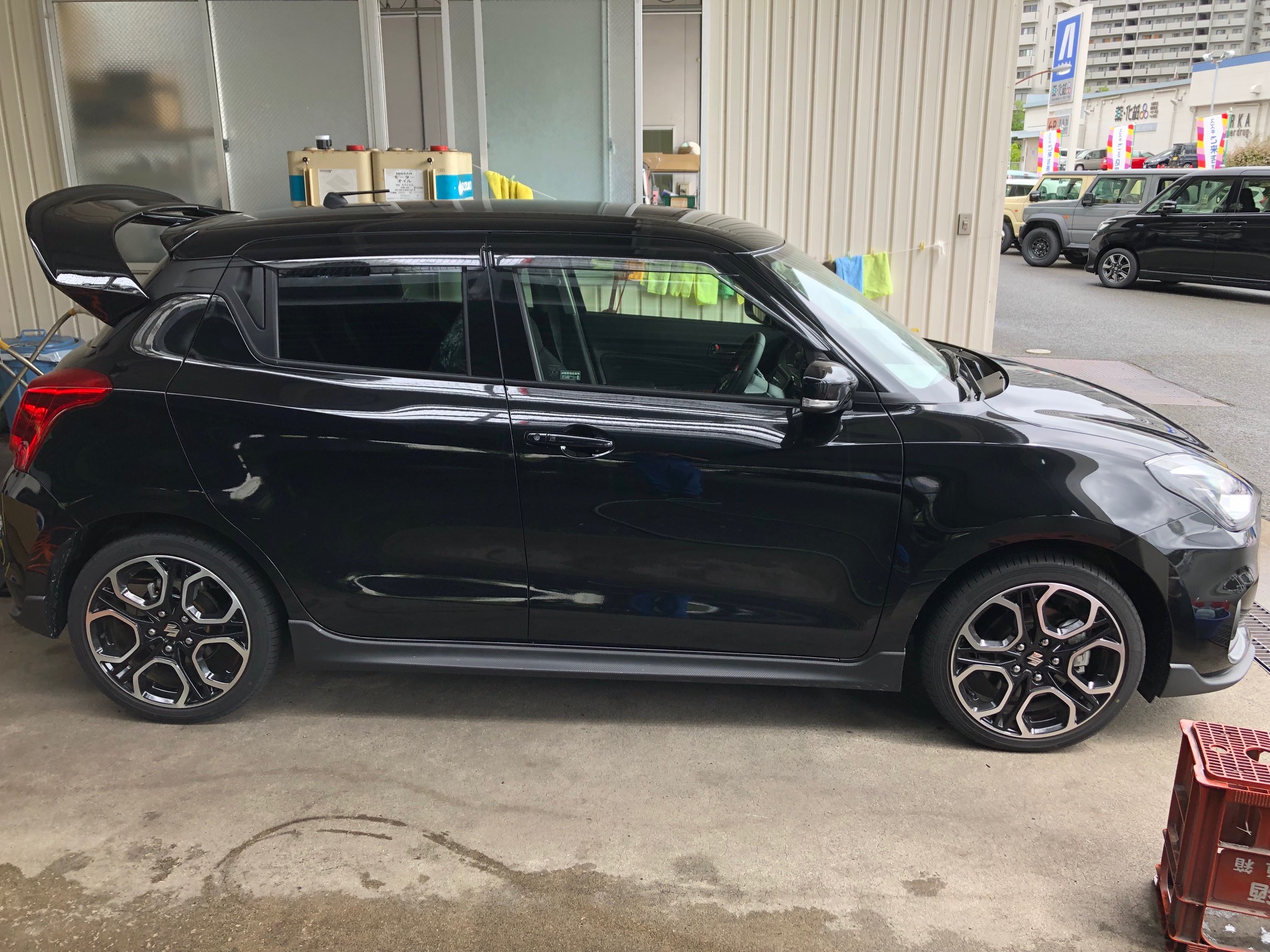 ZC33S SWK製WRウイング取付け 三田店 | みどり日記